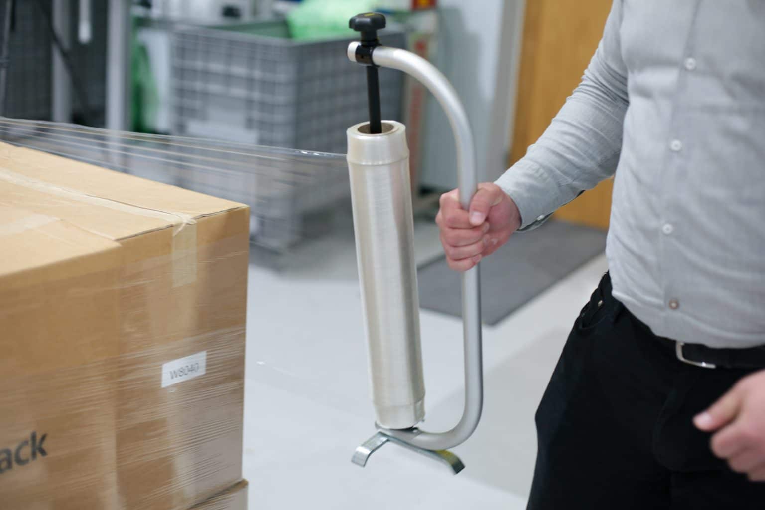 WrapAir™ Carbon Fibre Pallet Wrap Dispenser & Film | Maxpack | News